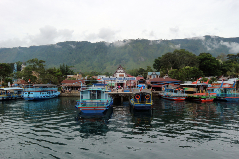 Pesona Budaya Batak Toba Lewat Desa Tomok | Atourin Blog